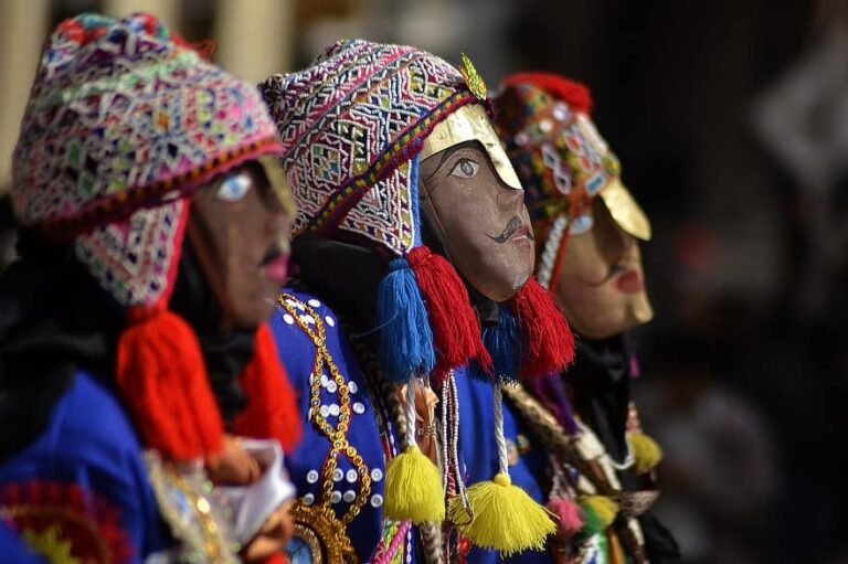 cusco-festival-cusco-peru-cusco-carnivals-carnival-in-peru-quechua ...
