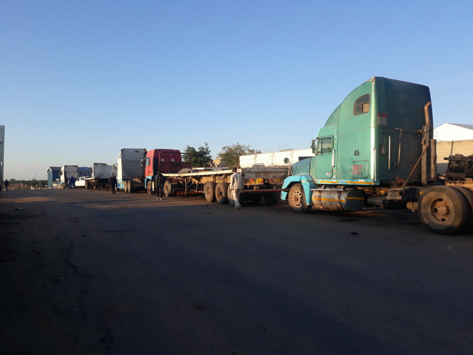 El comercio transfronterizo es de alto riesgo en Zimbabue – Rebelion