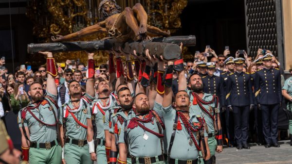 Procesión legionaria – Rebelion